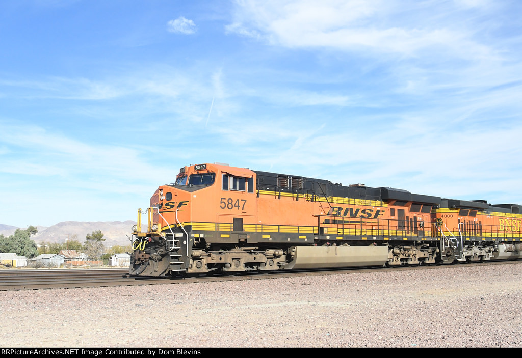 BNSF 5847